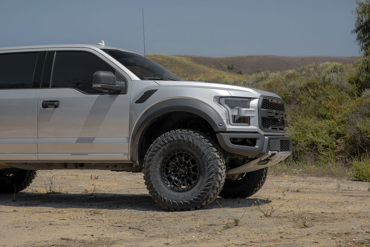 2018 Ford F150 Raptor - KMC SUMMIT - Black | KMC Wheels