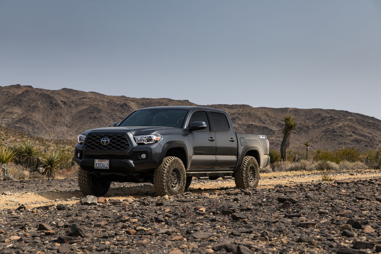 2016 Toyota Tacoma - KMC SUMMIT - Black | KMC Wheels