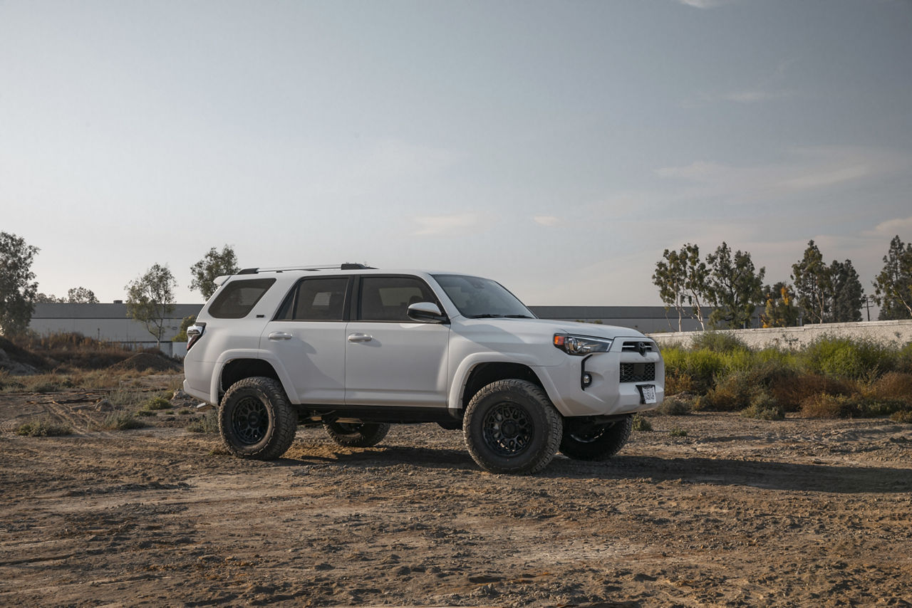 2020 Toyota 4Runner - KMC TECHNIC - Black | KMC Wheels