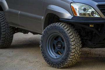 2006 Lexus GX470 - KMC LOBO - Blue | KMC Wheels