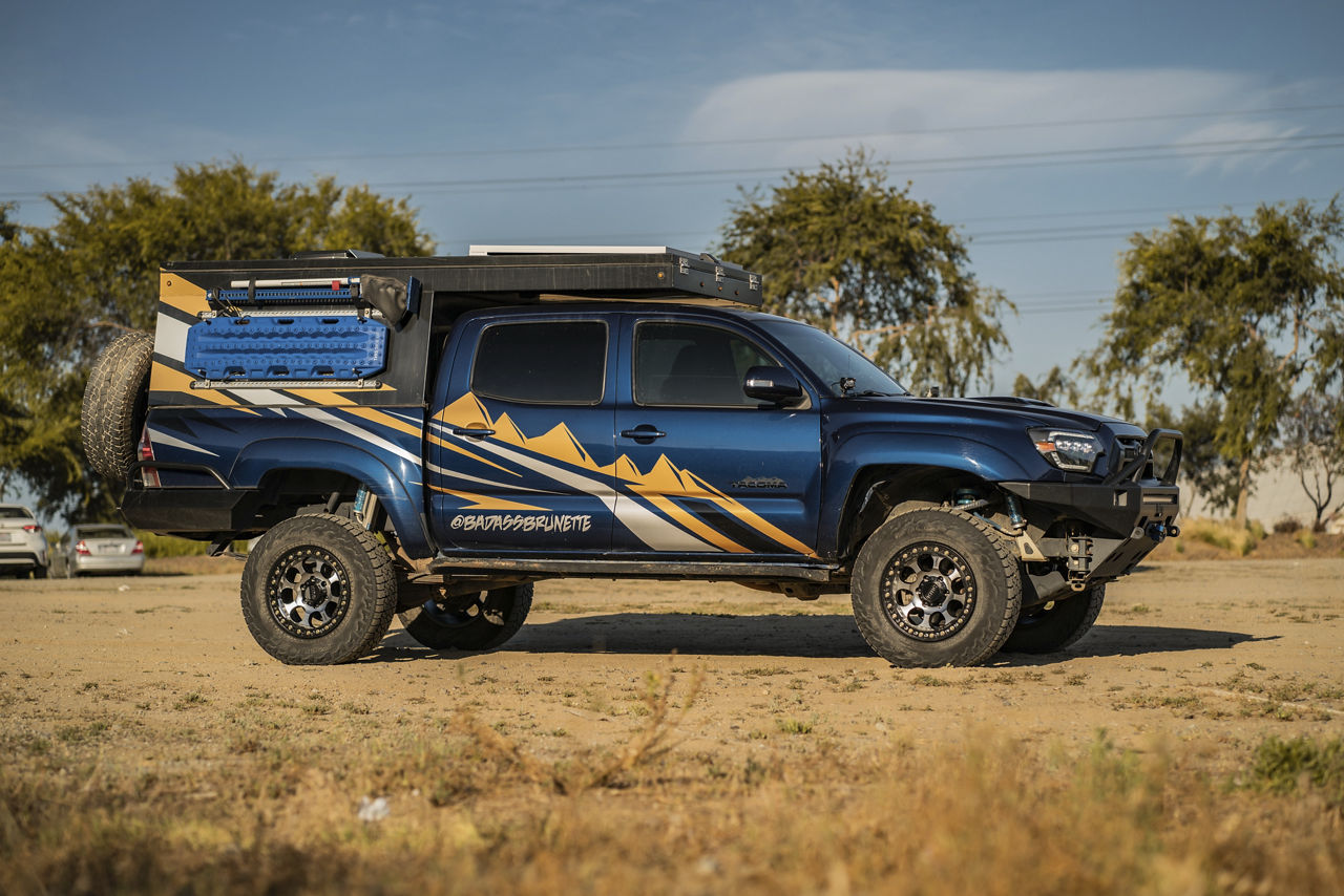 2015 Toyota Tacoma TRD Sport - KMC RIOT BEADLOCK - Machined | KMC Wheels
