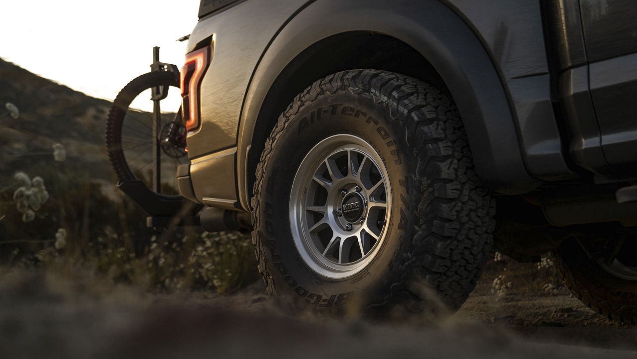 2021 Ford F150 Raptor - KMC RANGE - Silver | Wheel Pros