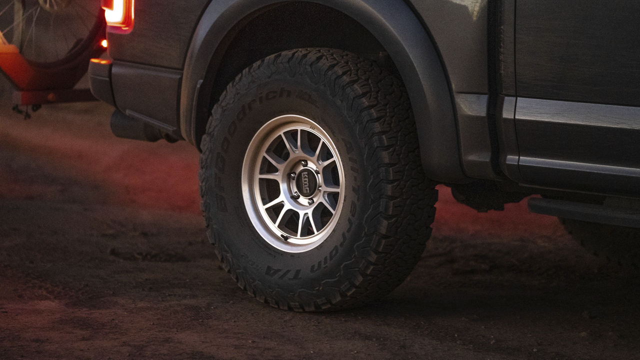 2021 Ford F150 Raptor - KMC RANGE - Silver | Wheel Pros