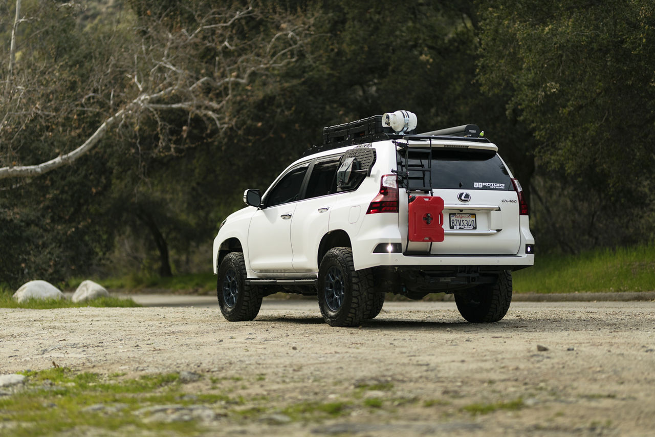 2022 Lexus GX460 - KMC HATCHET - Blue | KMC Wheels