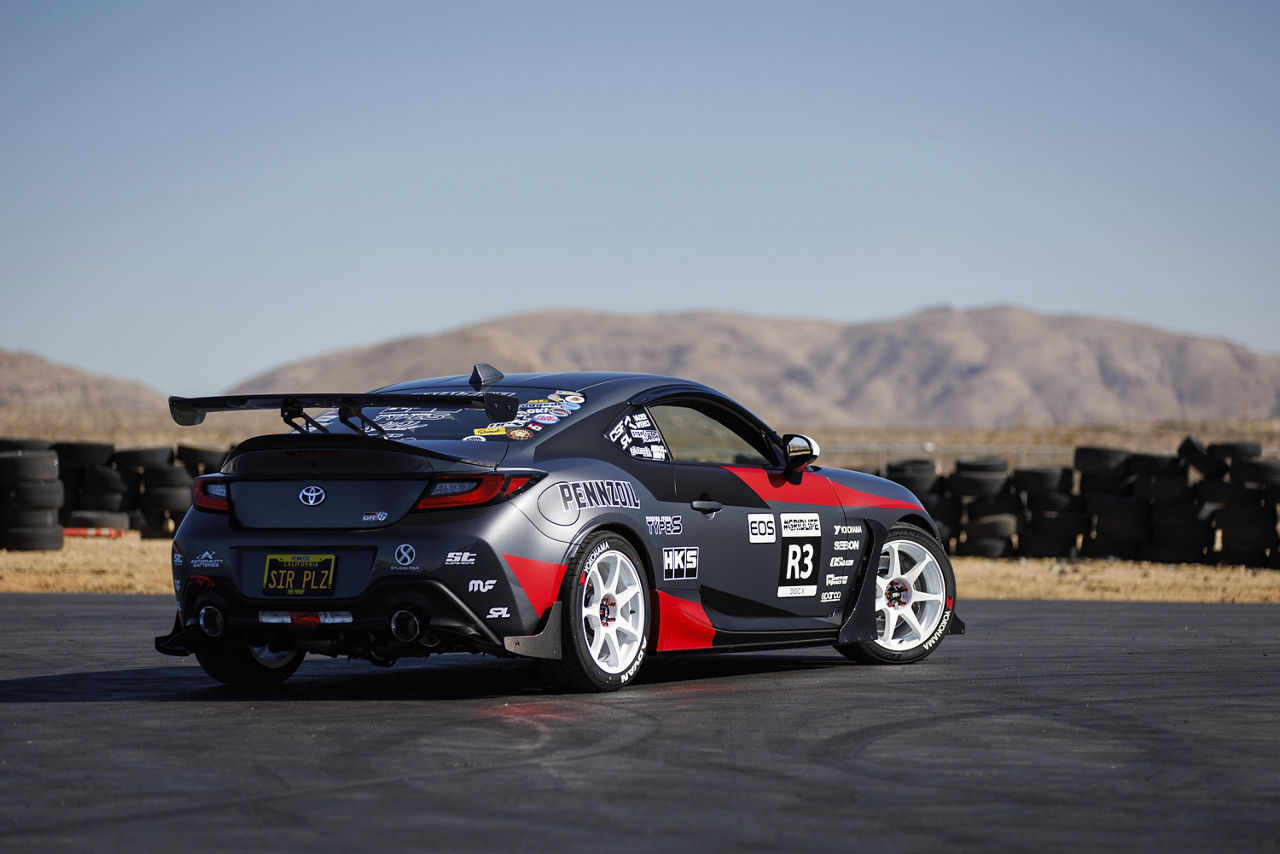 2022 Toyota GR86 - Motegi BATTLE - White | Motegi Wheels