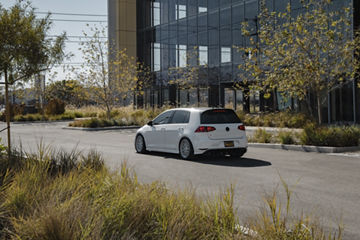 2016 Volkswagen Golf R - Motegi M9 - Silver | Motegi Wheels