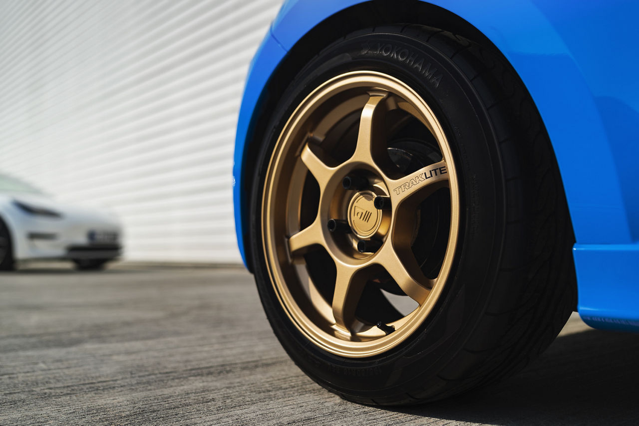 2017 Volkswagen Up - Motegi TRAKLITE 3.0 - Bronze | Wheel Pros