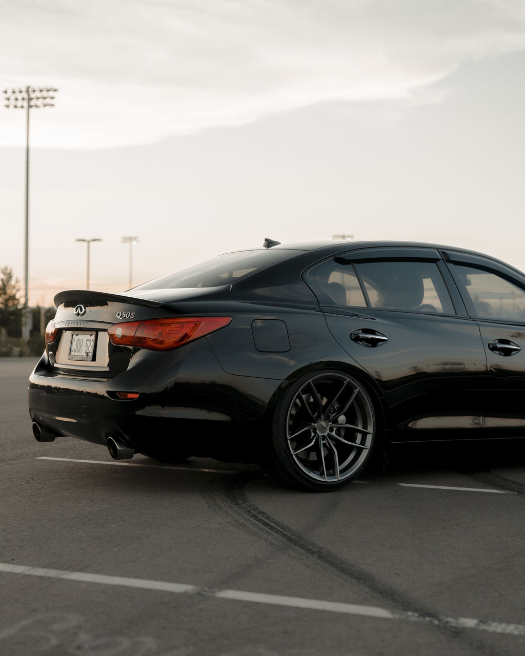 2015 Infiniti Q50S - Niche VOSSO - Gray | Wheel Pros