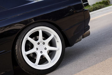 1994 Nissan Skyline R34 - Rotiform BPU - White | Rotiform