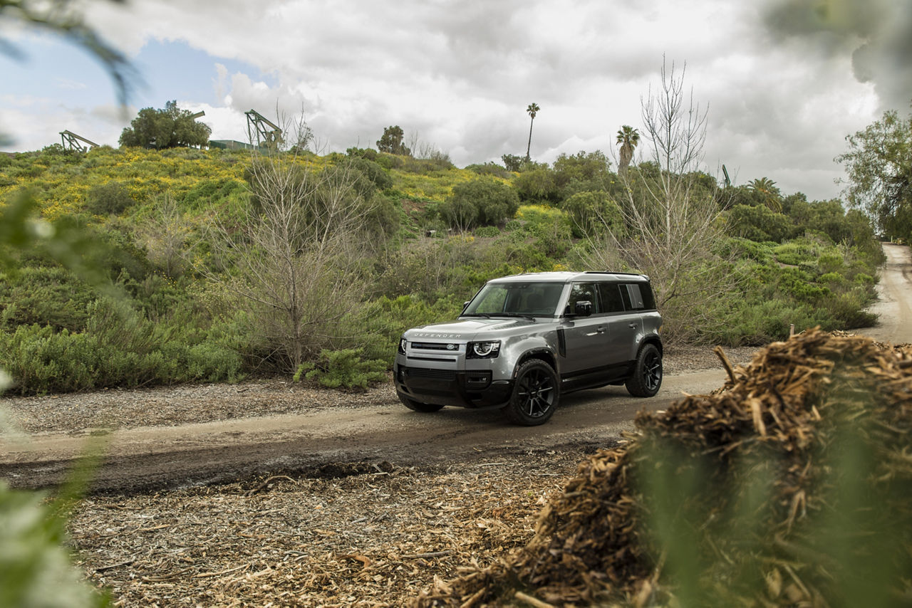 2022 Land Rover Defender - Rotiform BTL - Black | Wheel Pros