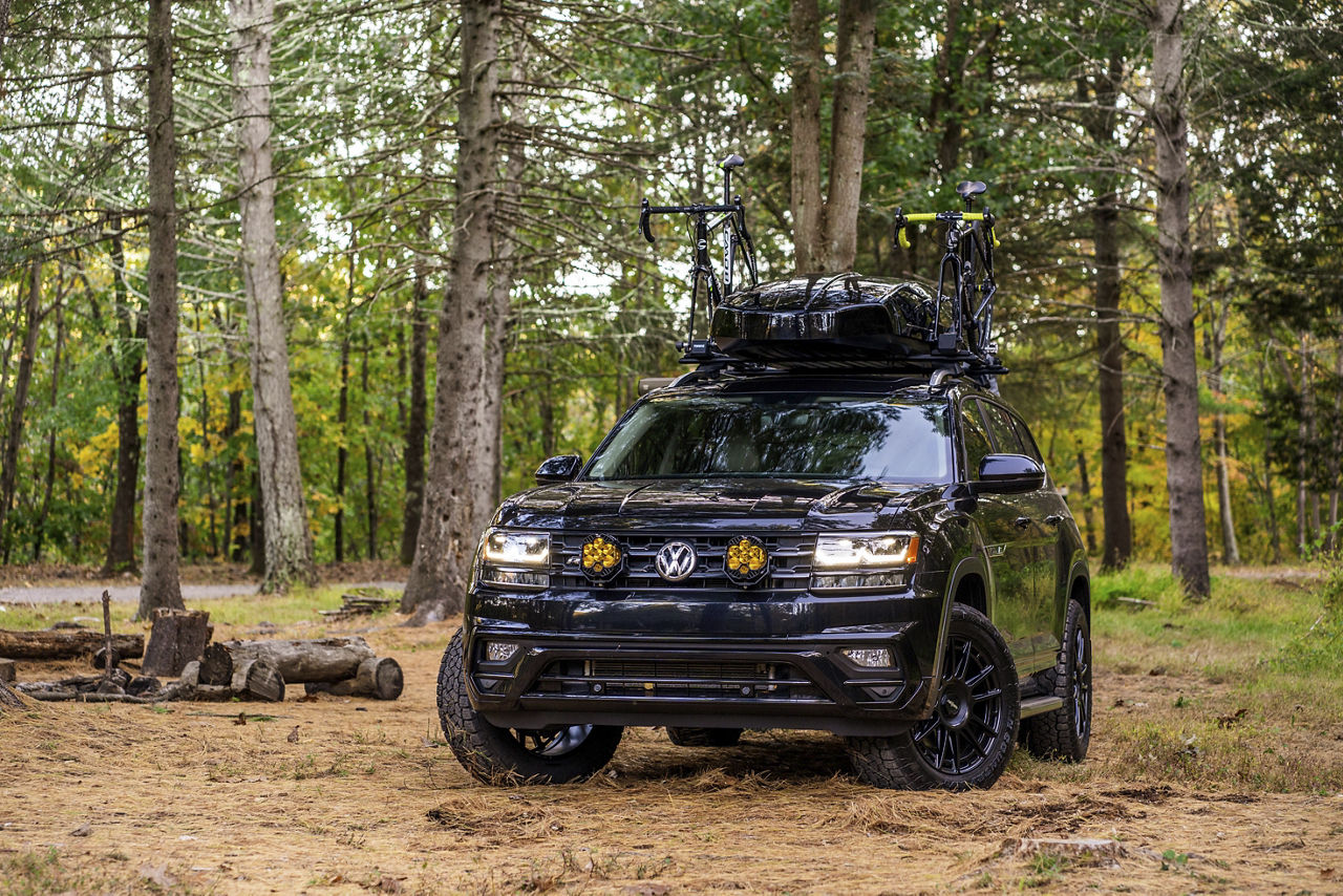 2020 Volkswagen Atlas - Rotiform OZR - Black | Wheel Pros