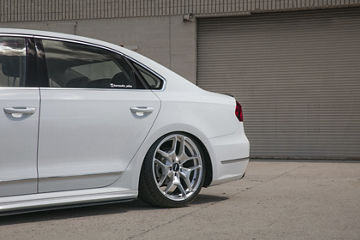 2018 Volkswagen Passat - Rotiform HUR - Silver | Rotiform