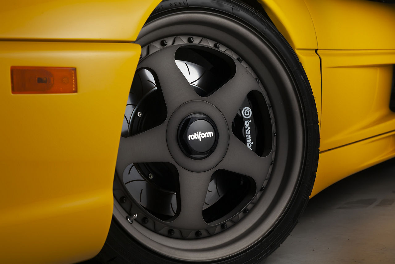 1995 Ferrari F355 Spider - Rotiform ROC - Custom | Wheel Pros