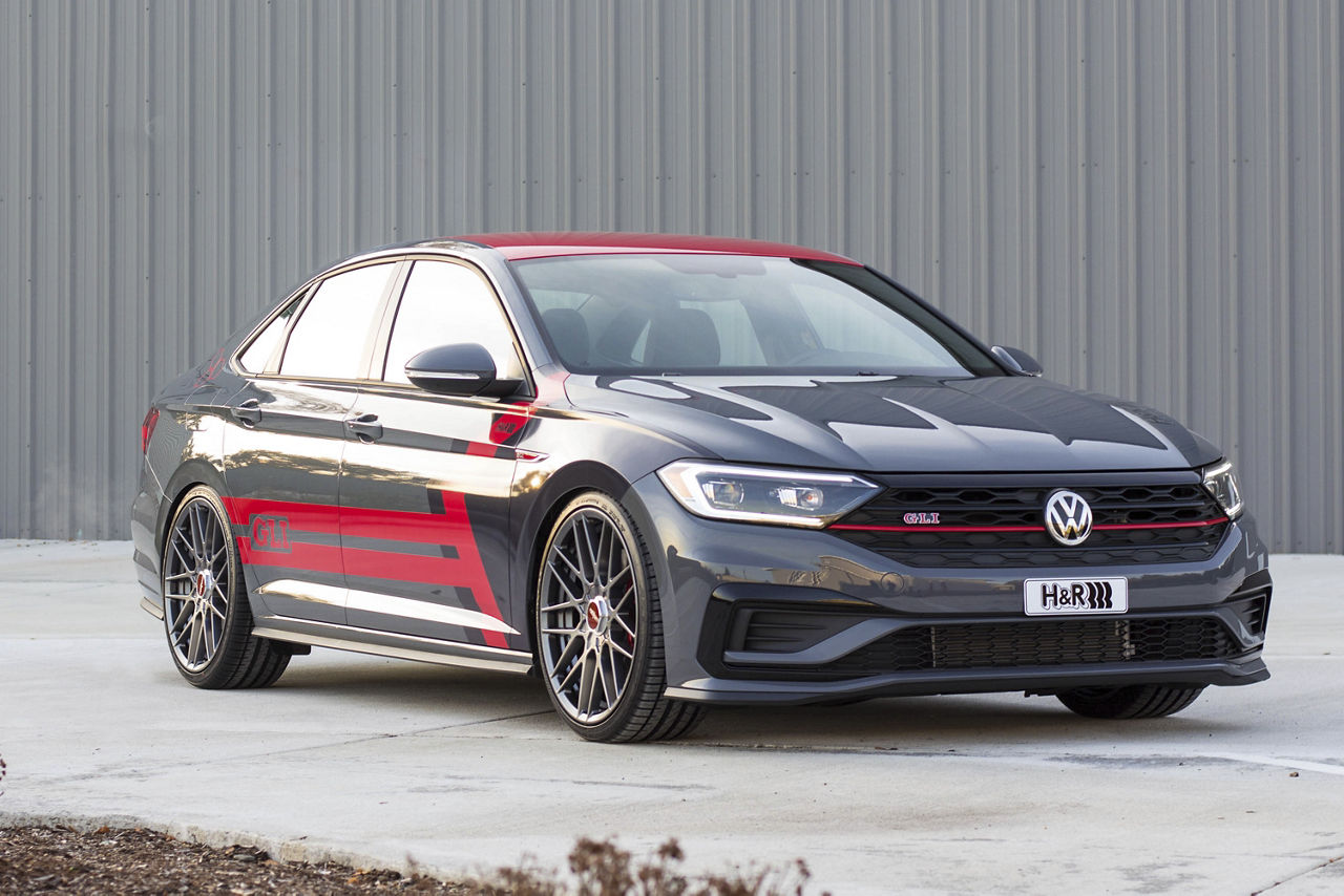 2019 Volkswagen Jetta GLI S - Rotiform RSE - Gray | Wheel Pros