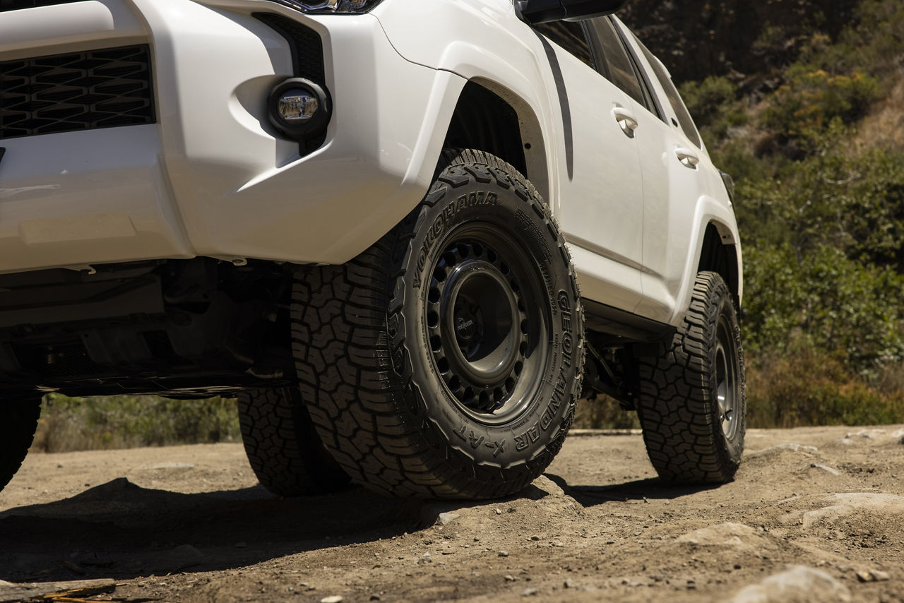 2019 Toyota 4Runner - Rotiform STL - Black | Wheel Pros