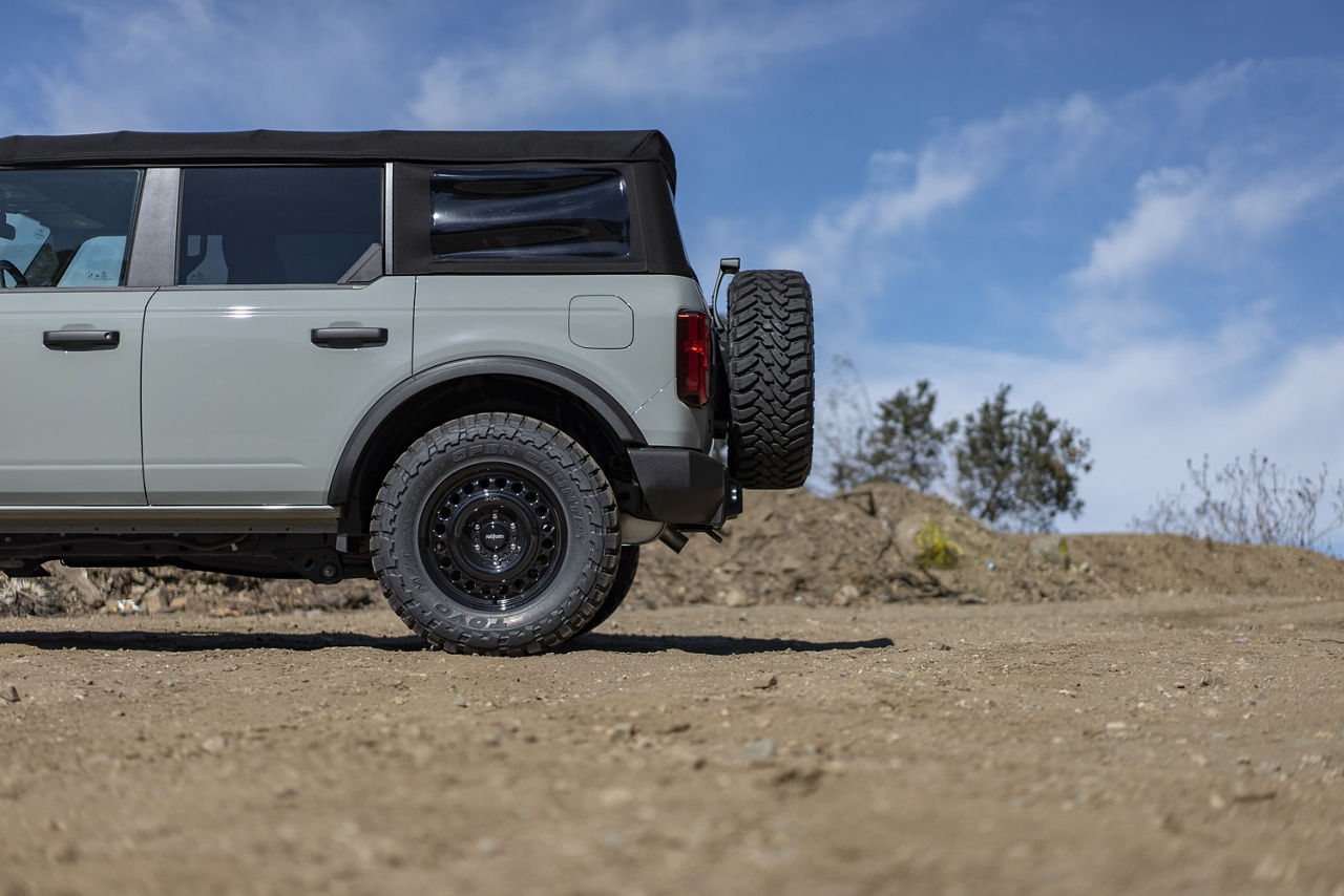 2021 Ford Bronco - Rotiform STL - Black | Wheel Pros