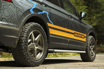 2019 Volkswagen Tiguan - Rotiform WGR - Brushed | Wheel Pros