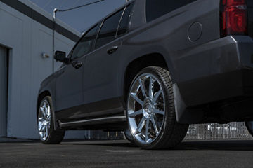 2019 Chevrolet Suburban - Status MAMMOTH - Chrome | Status Wheels