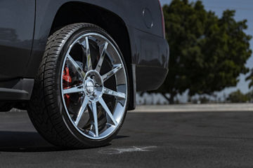 2019 Chevrolet Suburban - Status MAMMOTH - Chrome | Status Wheels