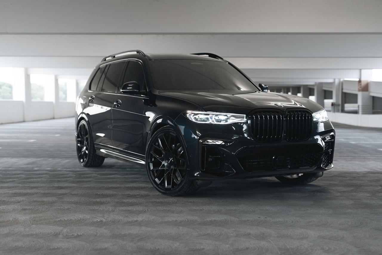 2020 BMW X7 - Status MATRIX - Black | Status Wheels