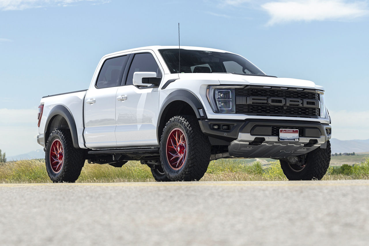 2022 Ford F150 Raptor - Fuel RUNNER - Red | Wheel Pros