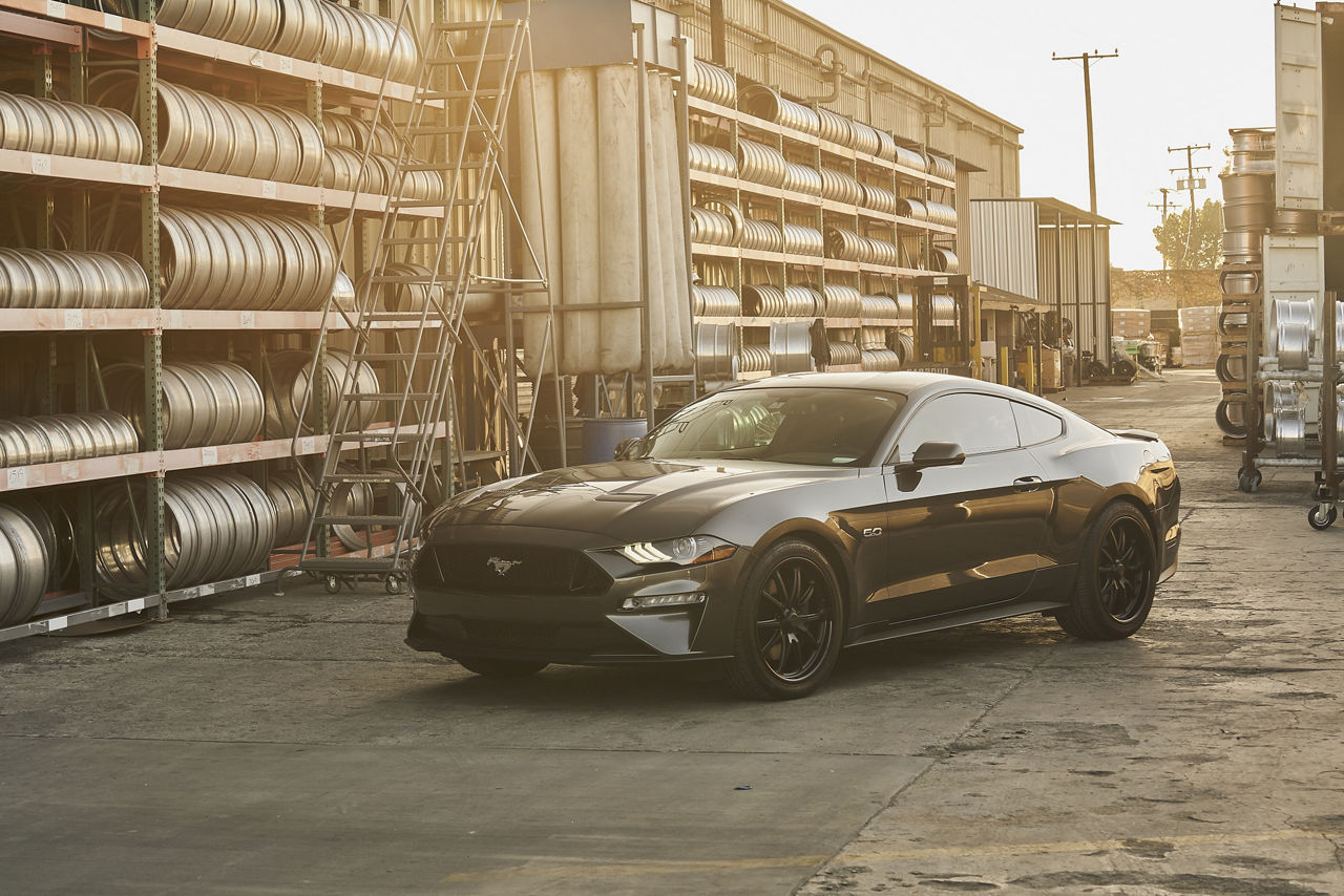 2020 Ford Mustang GT - US MAG RAMBLER - Black | Wheel Pros