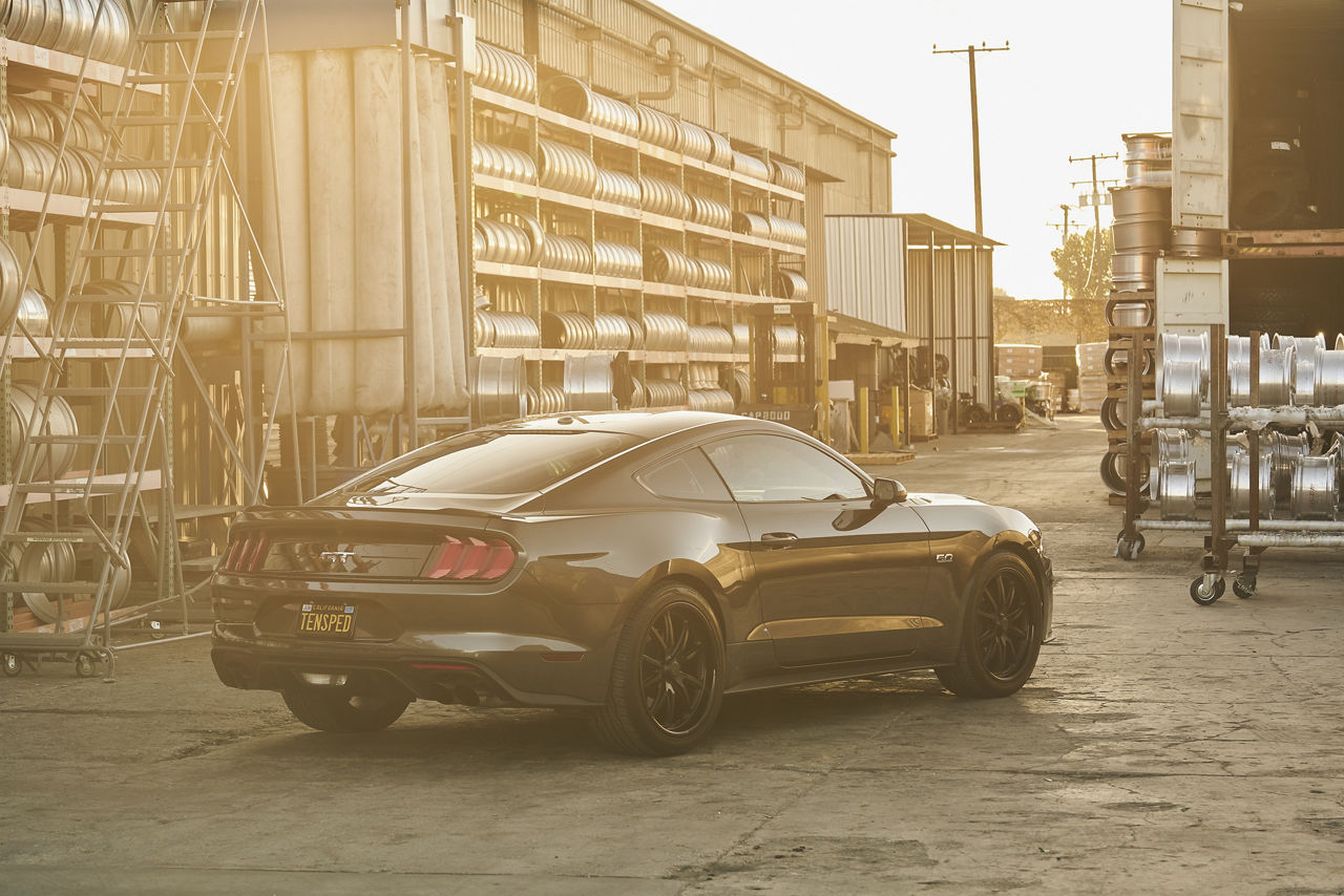 2020 Ford Mustang GT - US MAG RAMBLER - Black | Wheel Pros