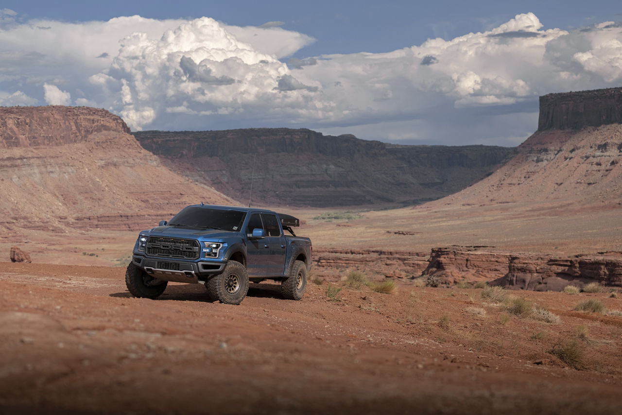 2022 Ford F150 Raptor - XD OMEGA - Bronze | XD Wheels