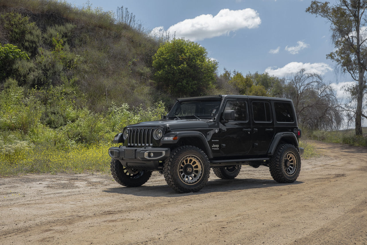 2020 Jeep Wrangler - XD OMEGA - Bronze | XD Wheels