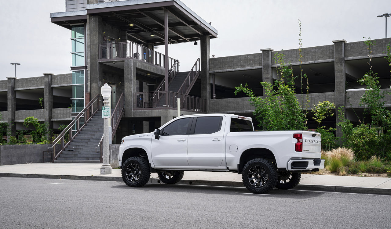 2020 Chevrolet Silverado - XD REACTOR - Black | XD Wheels